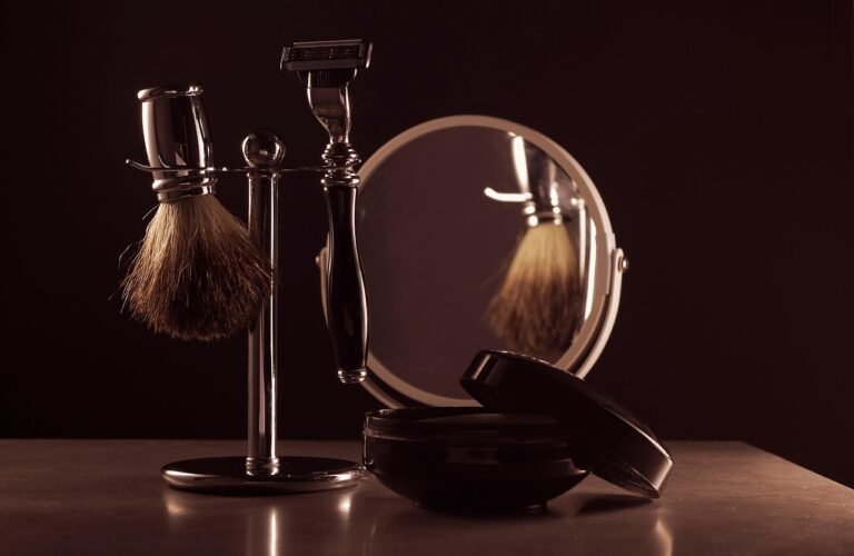 5 Best Men’s Grooming Kits on Amazon (Tried & Tested) - Glamourora.com